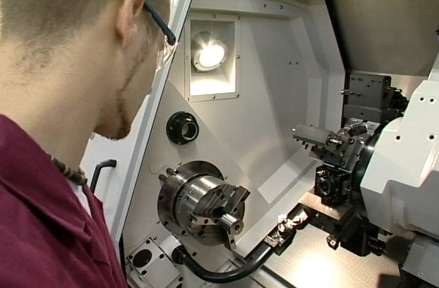 Polymechaniker/in EFZ - berufsberatung.ch